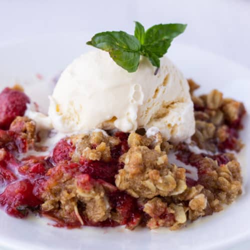 Strawberry Basil Crisp - The Teary Onion